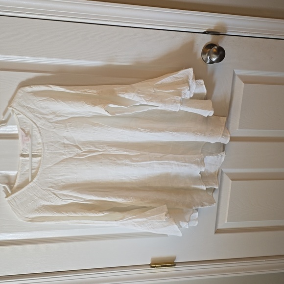 Laura Conrad | Tops | Laura Conrad White Tunic Top | Poshmark